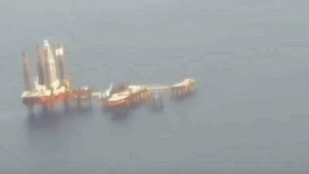 Russia Moves Rigs into Ukraine Offshore Zone