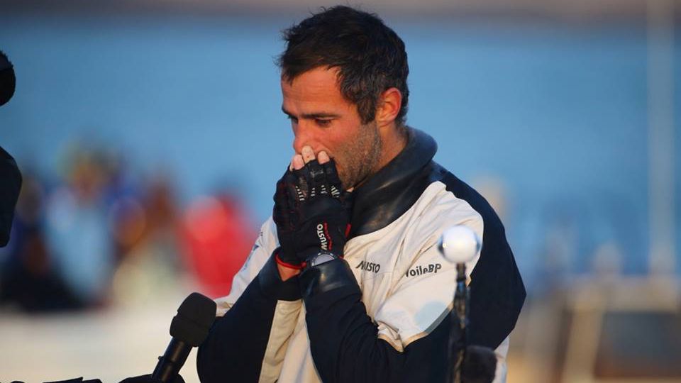 Le Cl?ac'h Sets New Record for Vend?e Globe