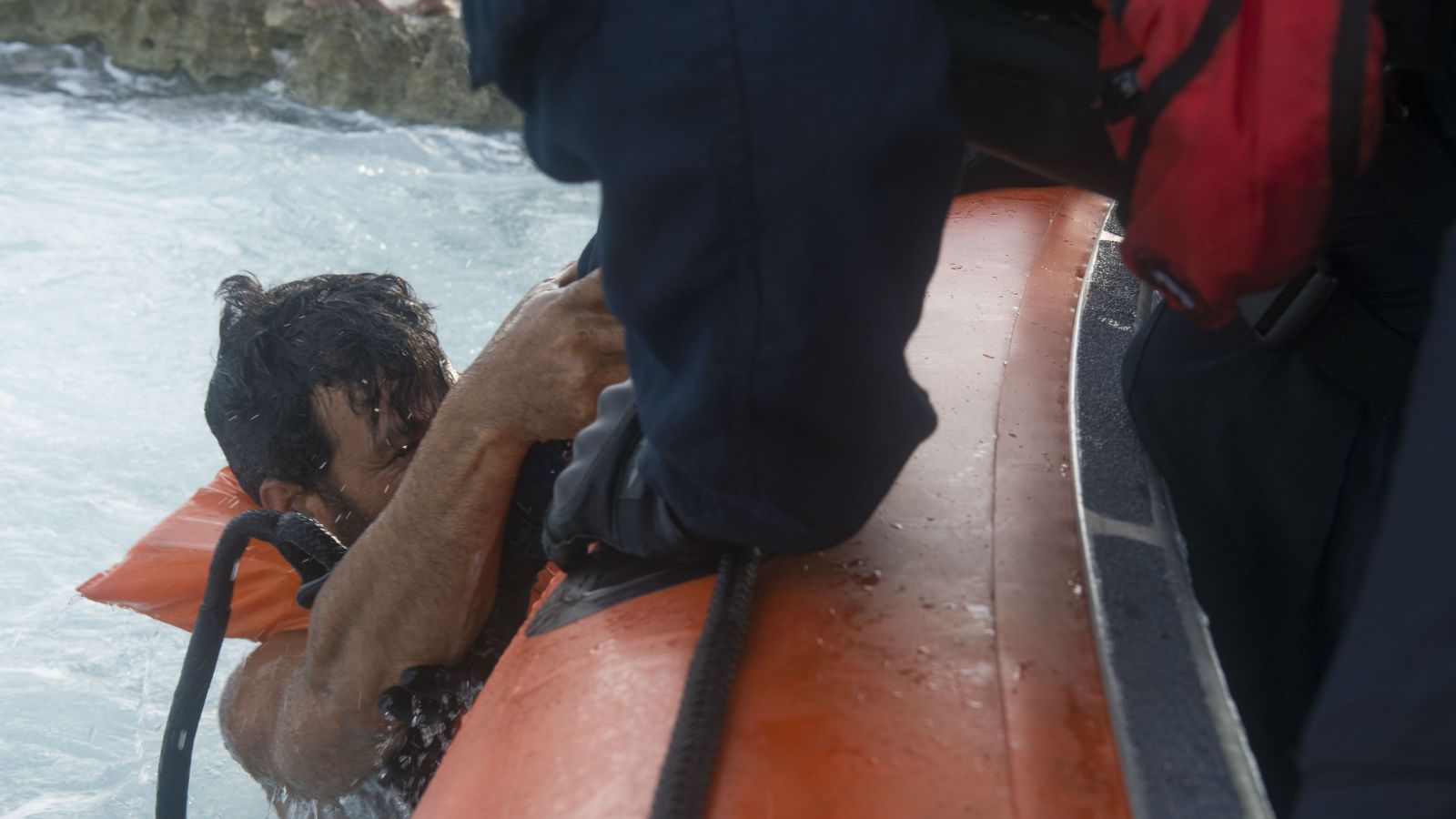 Cuba: Tourists Rushing In, Nationals Rushing Out