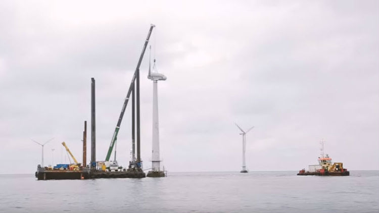 World's First Offshore Wind Farm Dismantled